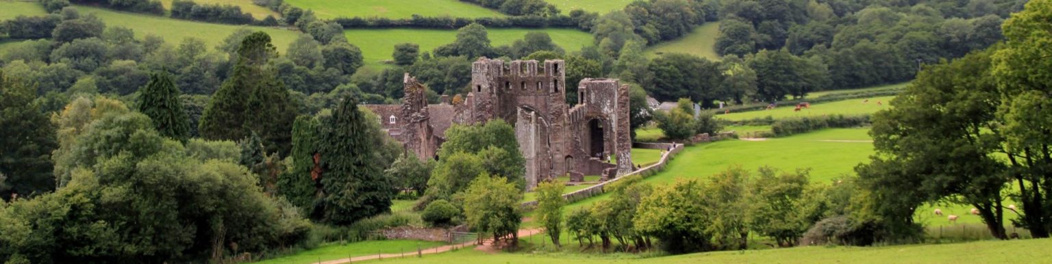 Llanthony Priory - Bannau Brycheiniog